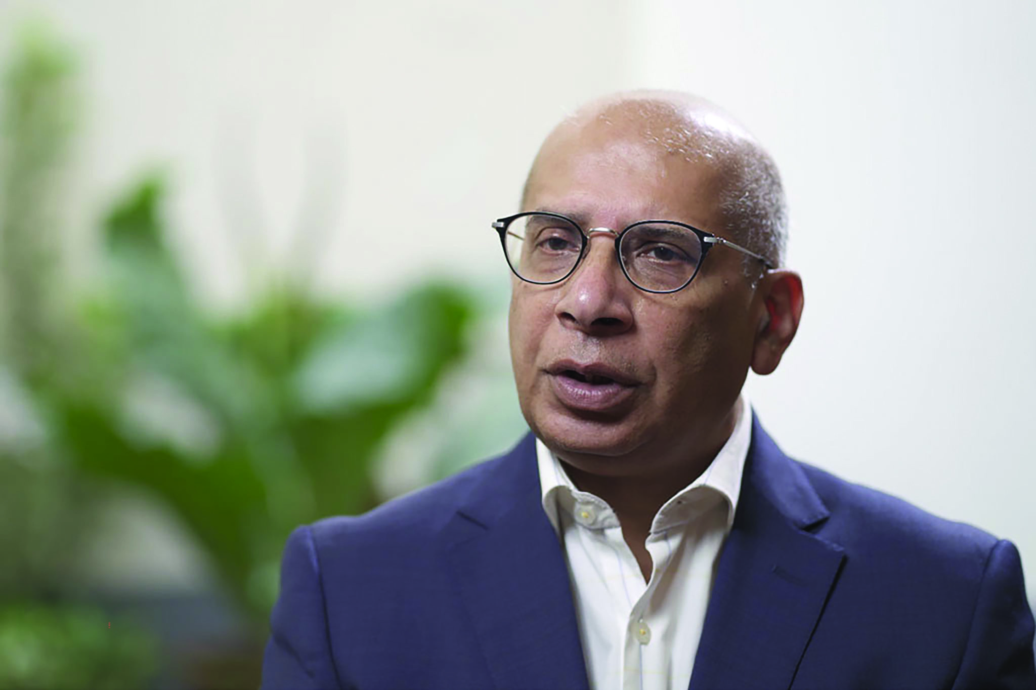 MAN IN THE MIDDLE – SHOEB KAGDA | Indoconnect Singapore